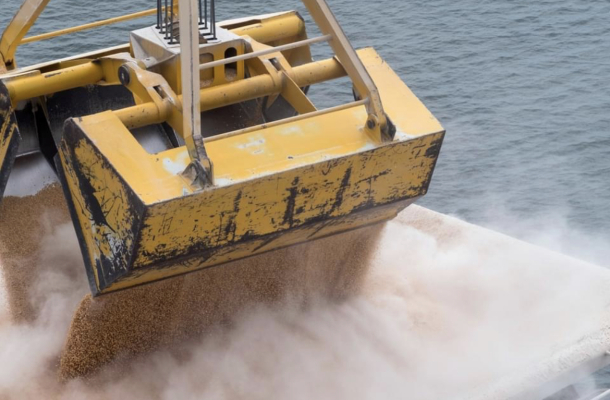 Украины үр тарианы экспорт энэ сард 55 5 хувиар буурчээ