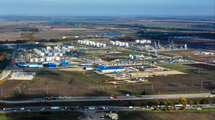 ОХУ ын өмнөд дэх газрын тос боловсруулах үйлдвэрт гал гарчээ